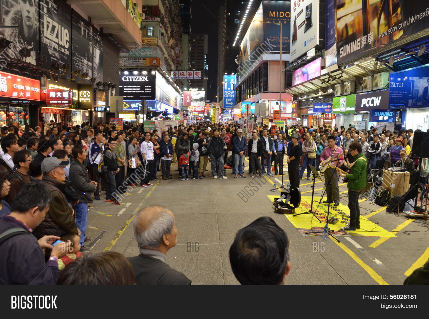 Street Performers Draw Image & Photo (Free Trial) | Bigstock