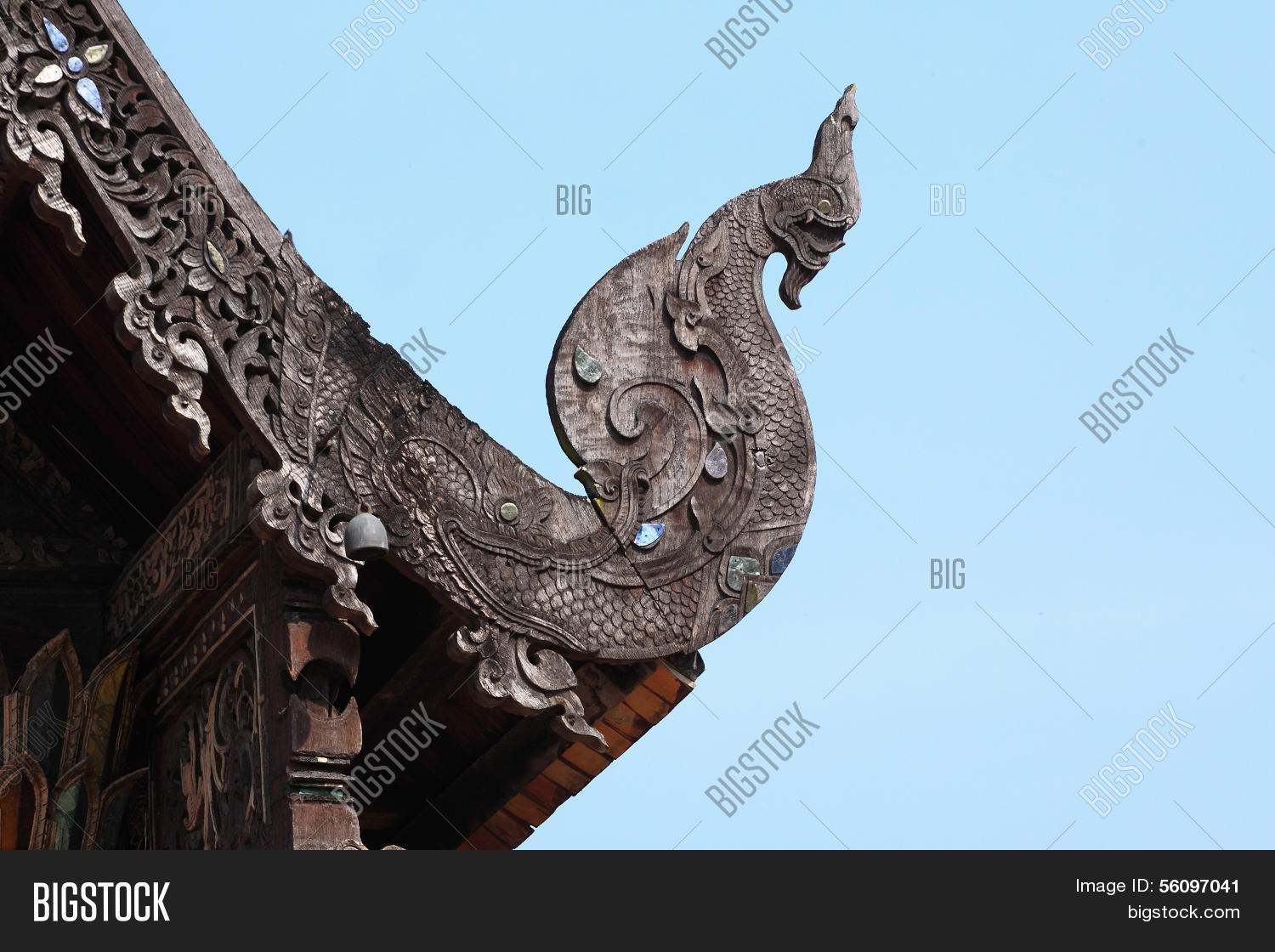 Gable Apex Emblazoned Image & Photo (Free Trial) | Bigstock