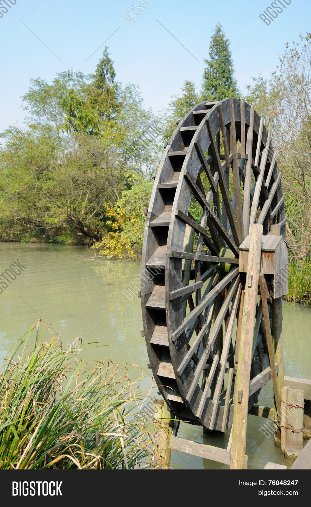 Wooden Water Wheel Image & Photo (Free Trial) | Bigstock