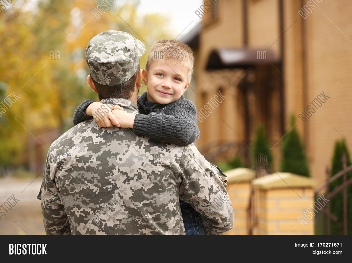 Soldier Reunited His Image & Photo (Free Trial) | Bigstock