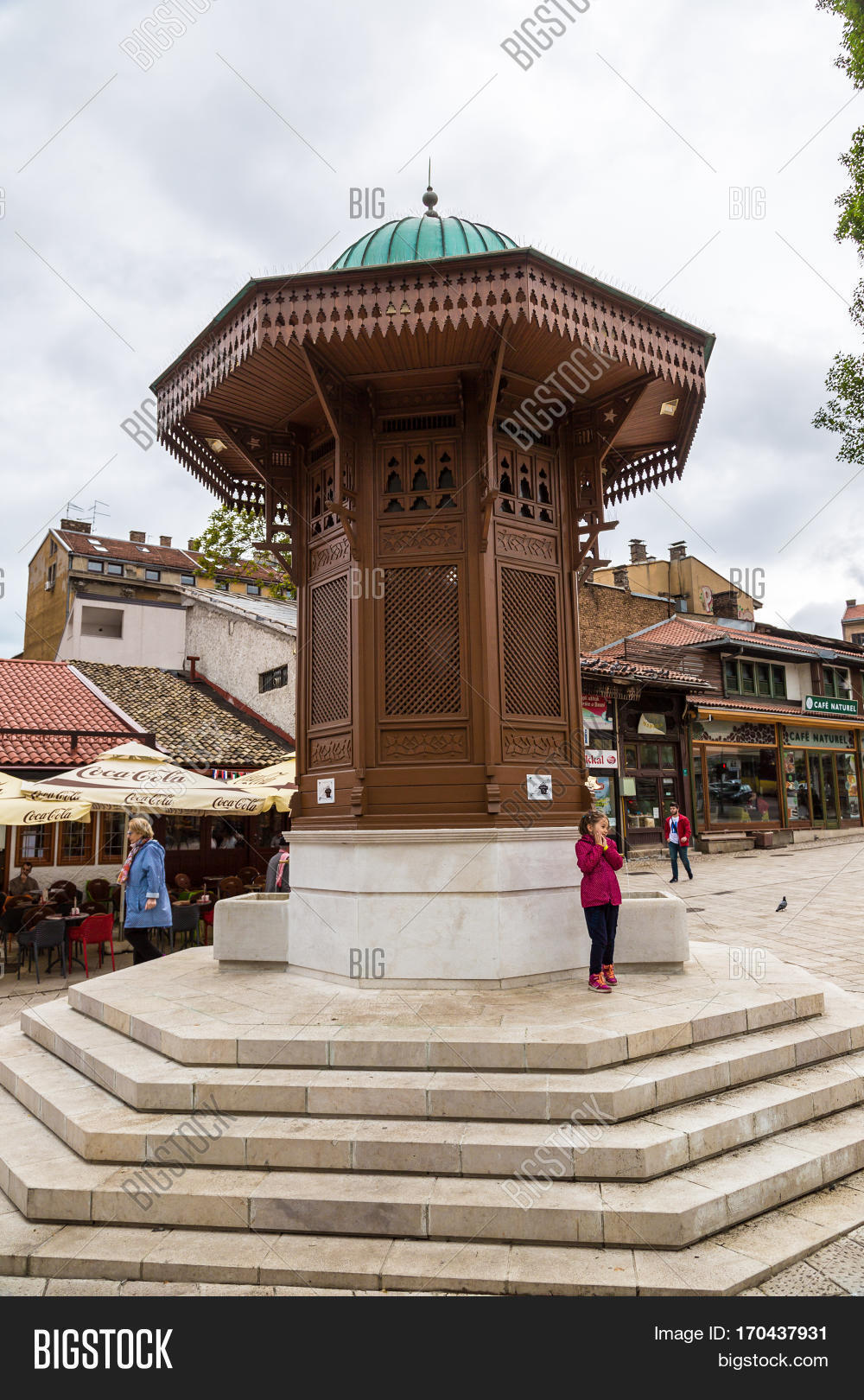 Sebilj Fountain Image & Photo (Free Trial) | Bigstock