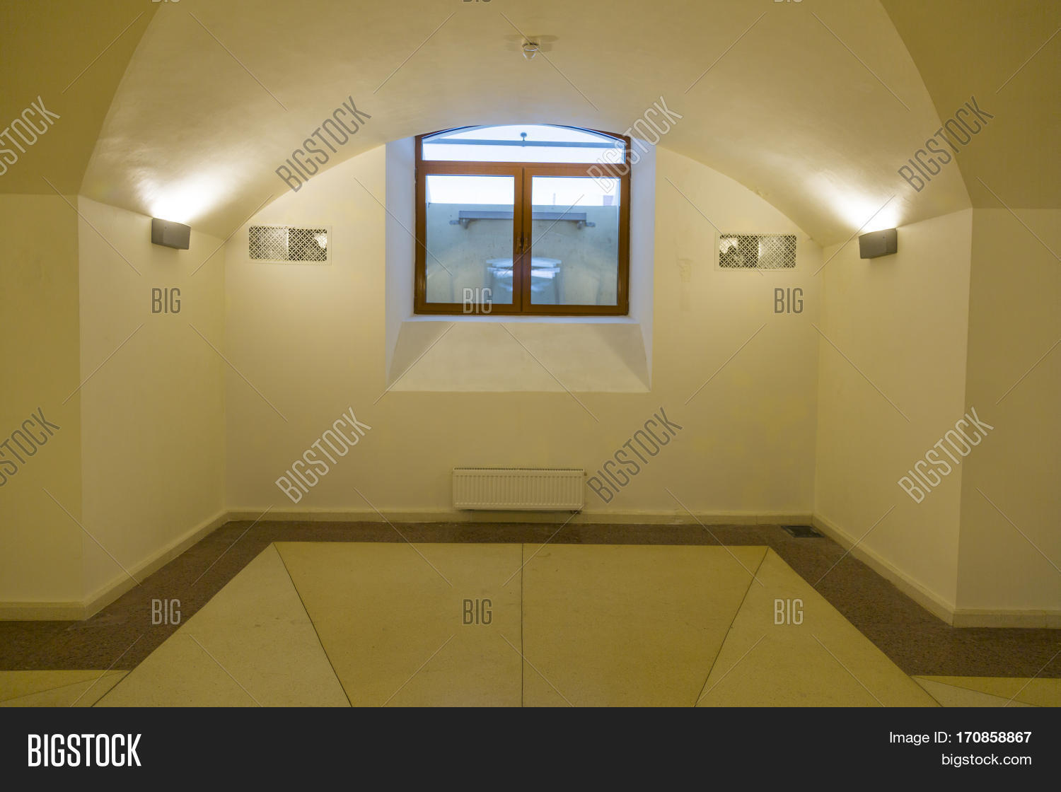 Empty Basement Image & Photo (Free Trial) | Bigstock