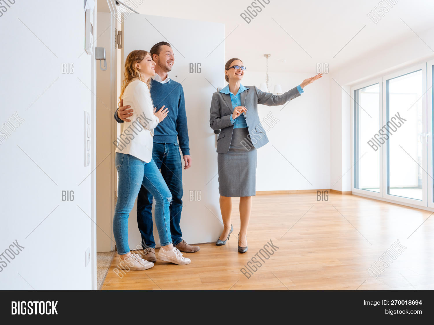 Realtor Showing House Image & Photo (Free Trial) | Bigstock