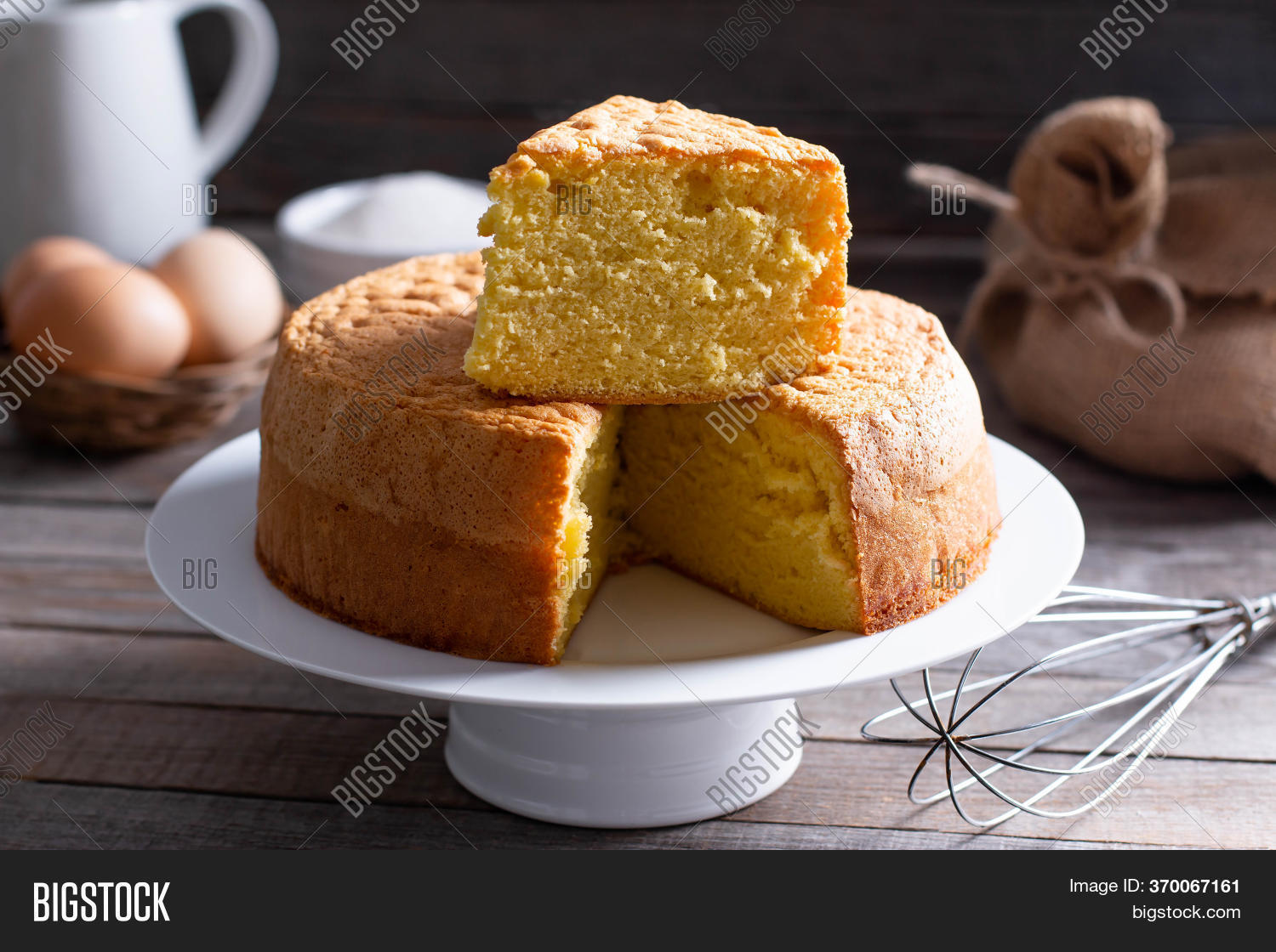 Homemade Sponge Cake Image & Photo (Free Trial) | Bigstock