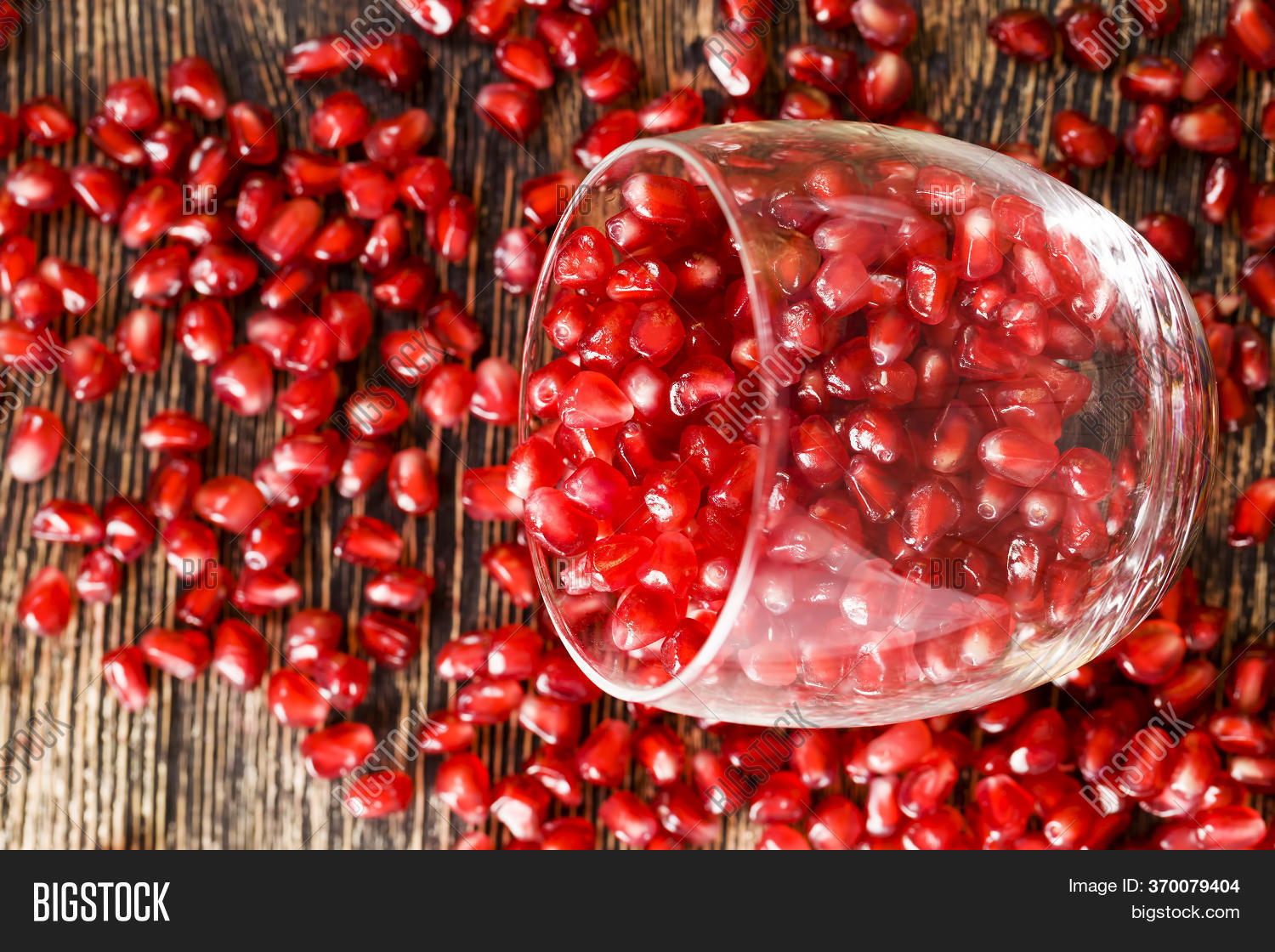 Red Juicy Pomegranate Image & Photo (Free Trial) | Bigstock