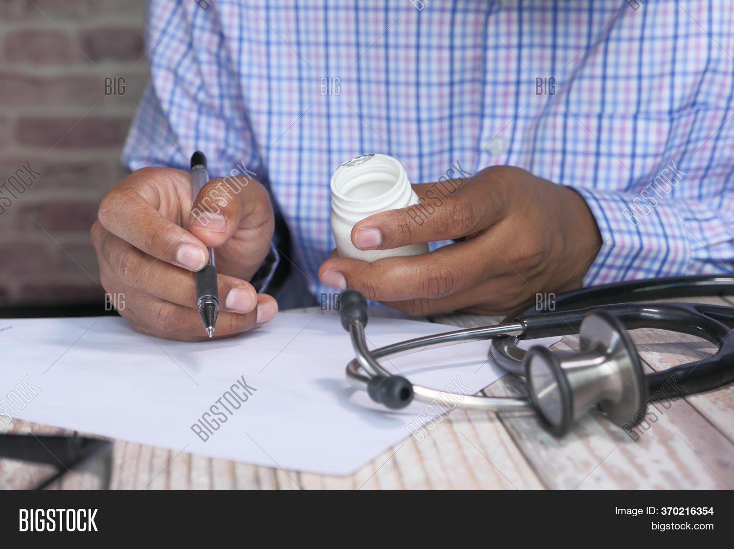 Doctor Writing Image & Photo (Free Trial) | Bigstock