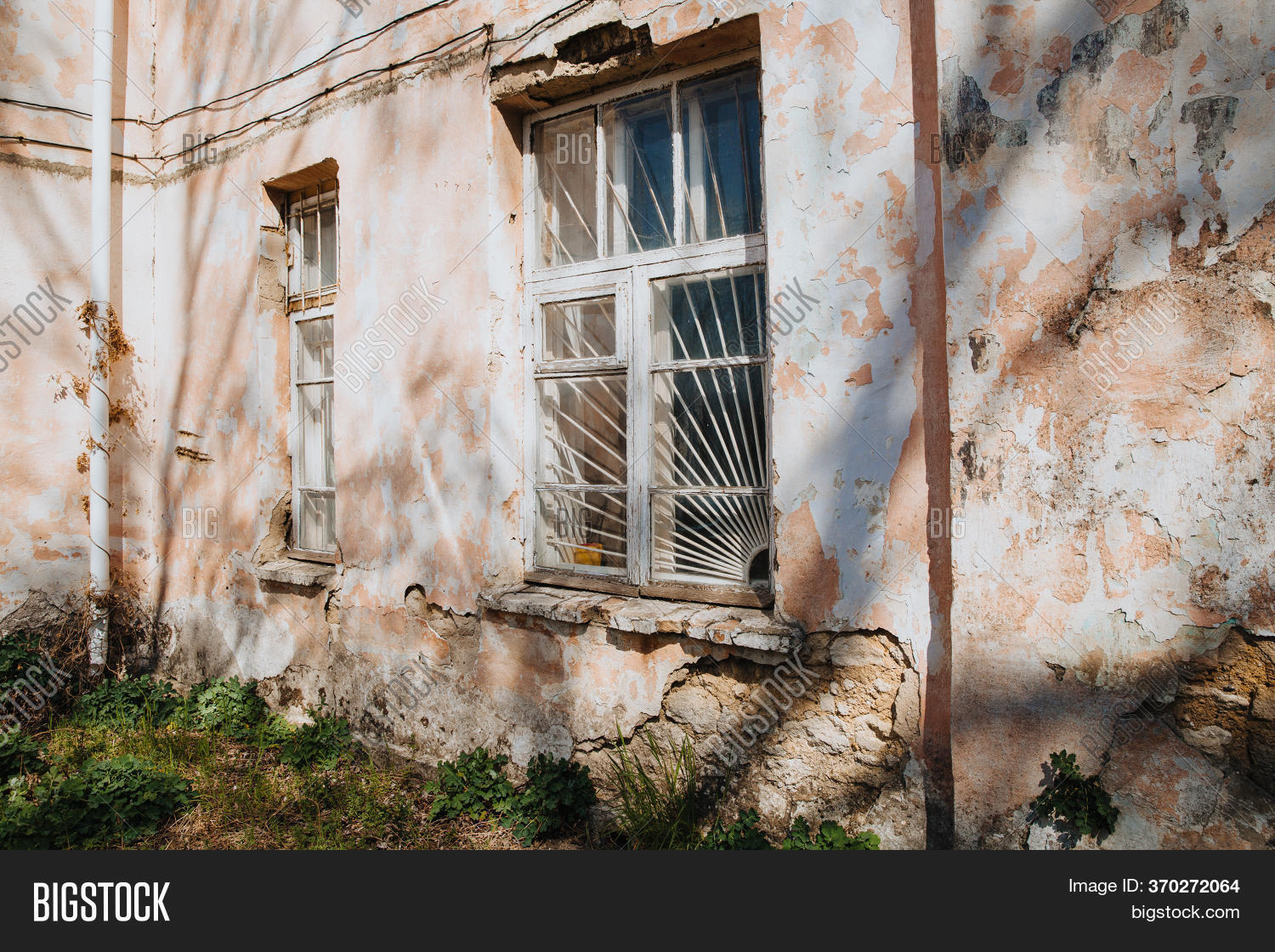 Old, Crumbling Window Image & Photo (Free Trial) | Bigstock