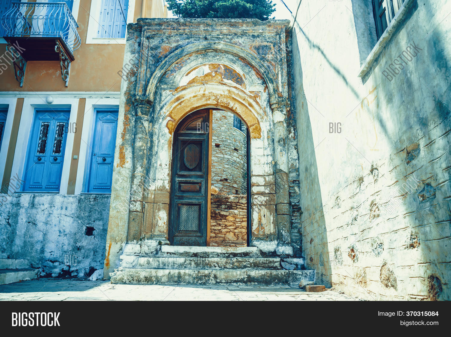 Old Building Ruins Image & Photo (Free Trial) | Bigstock