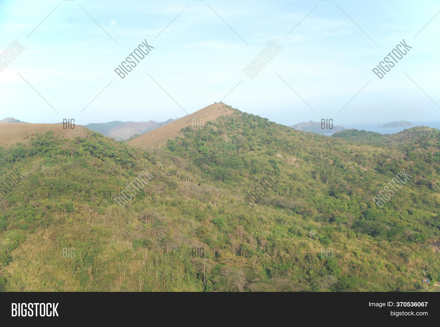 Mount Tapyas Mountain Image & Photo (Free Trial) | Bigstock