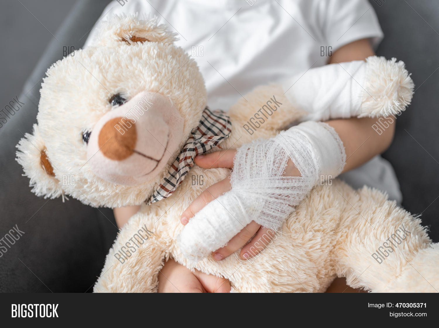 Little Girl Broken Image & Photo (Free Trial) | Bigstock