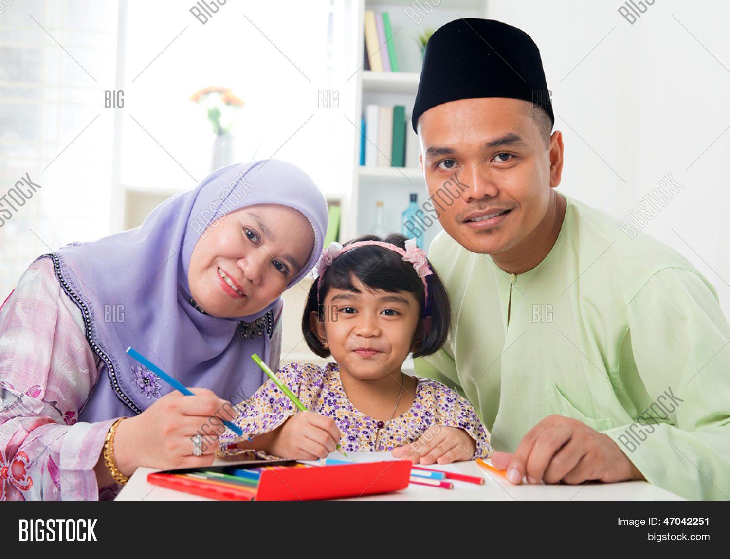 Southeast Asian Family Image & Photo (Free Trial) | Bigstock