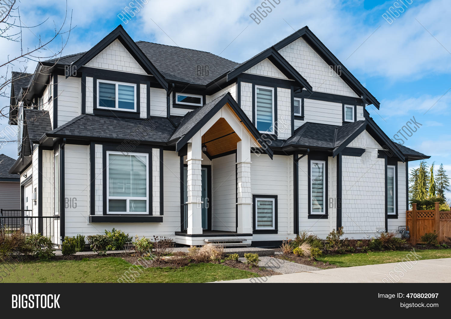 Real Estate Exterior Image & Photo (Free Trial) | Bigstock