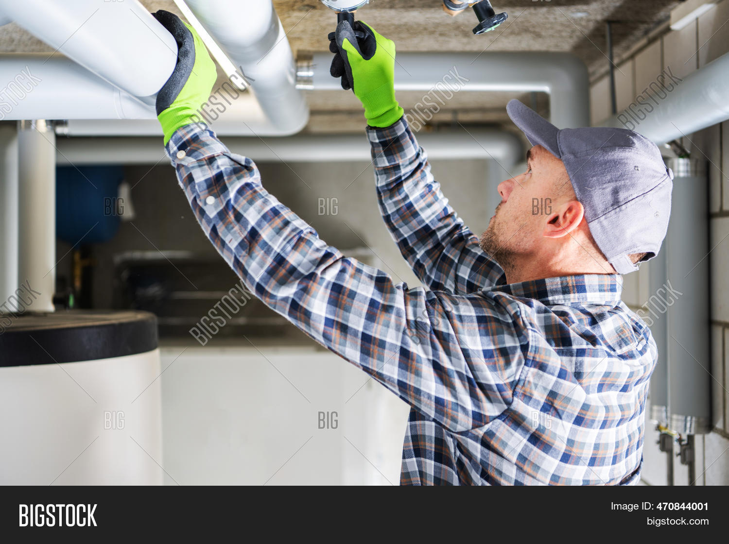 Professional Plumber Image & Photo (Free Trial) | Bigstock