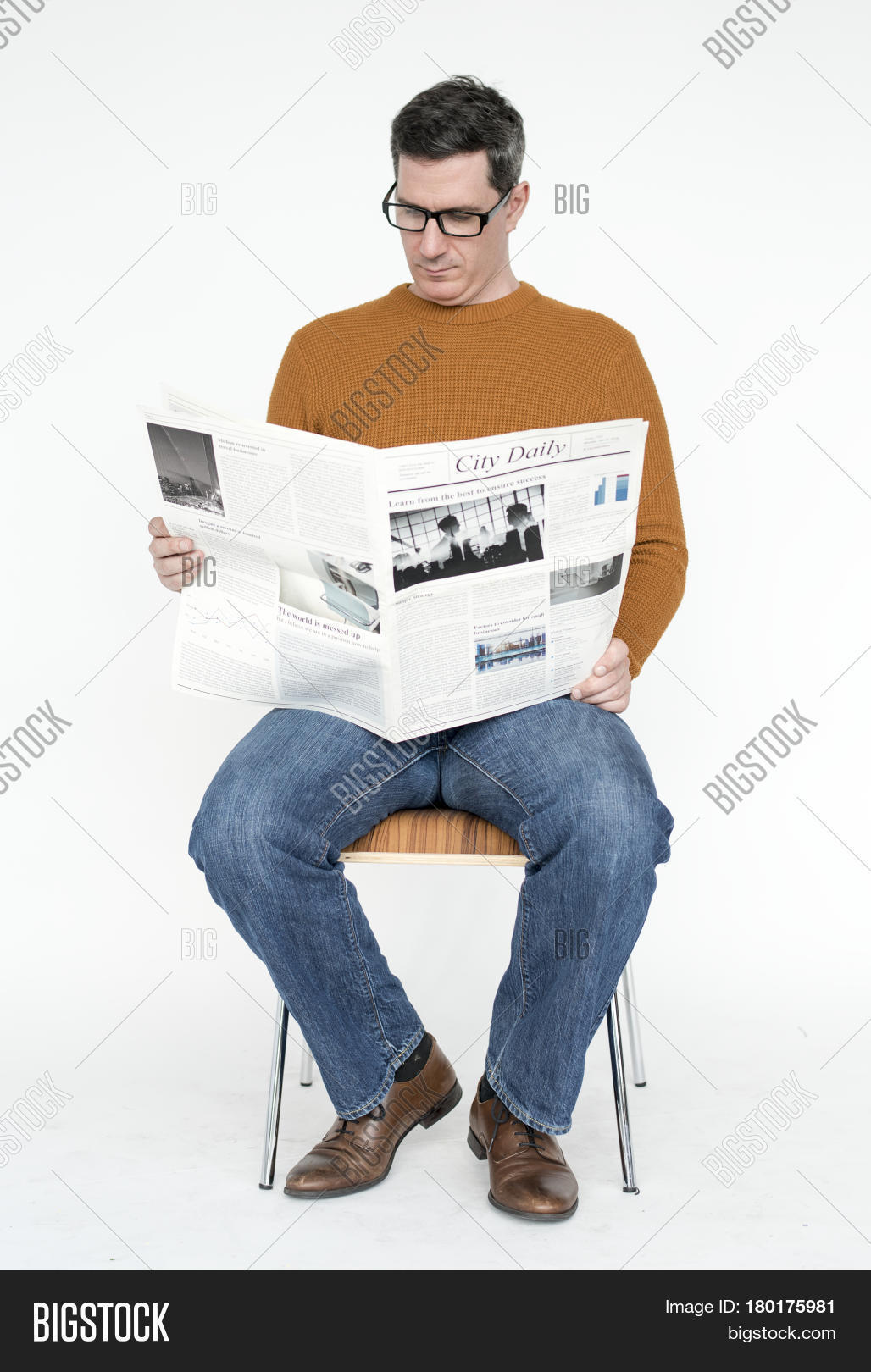 Man Reading Newspaper Image & Photo (Free Trial) | Bigstock