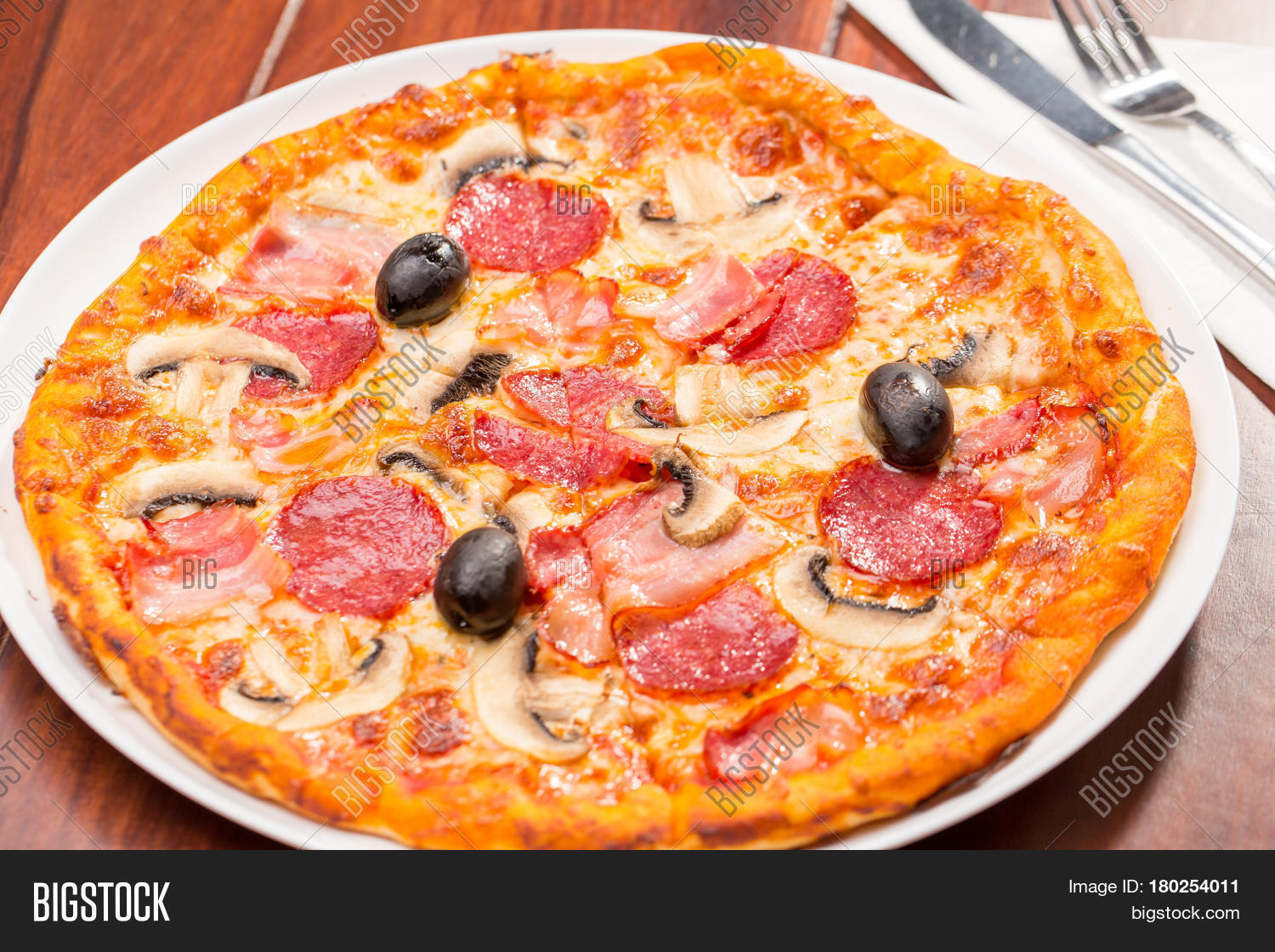 Top View Pizza Image & Photo (Free Trial) | Bigstock