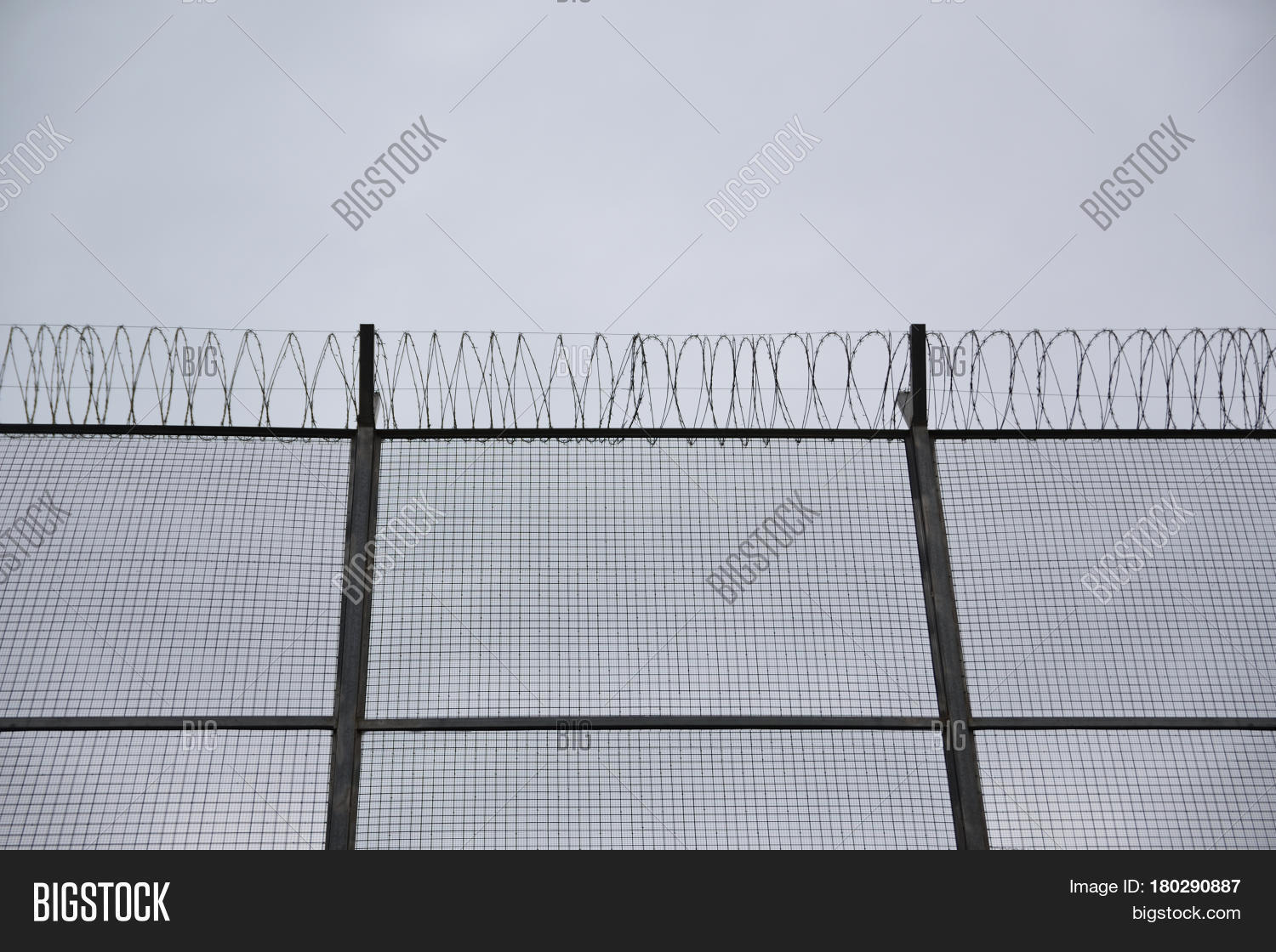 Barber Wire Image & Photo (Free Trial) | Bigstock
