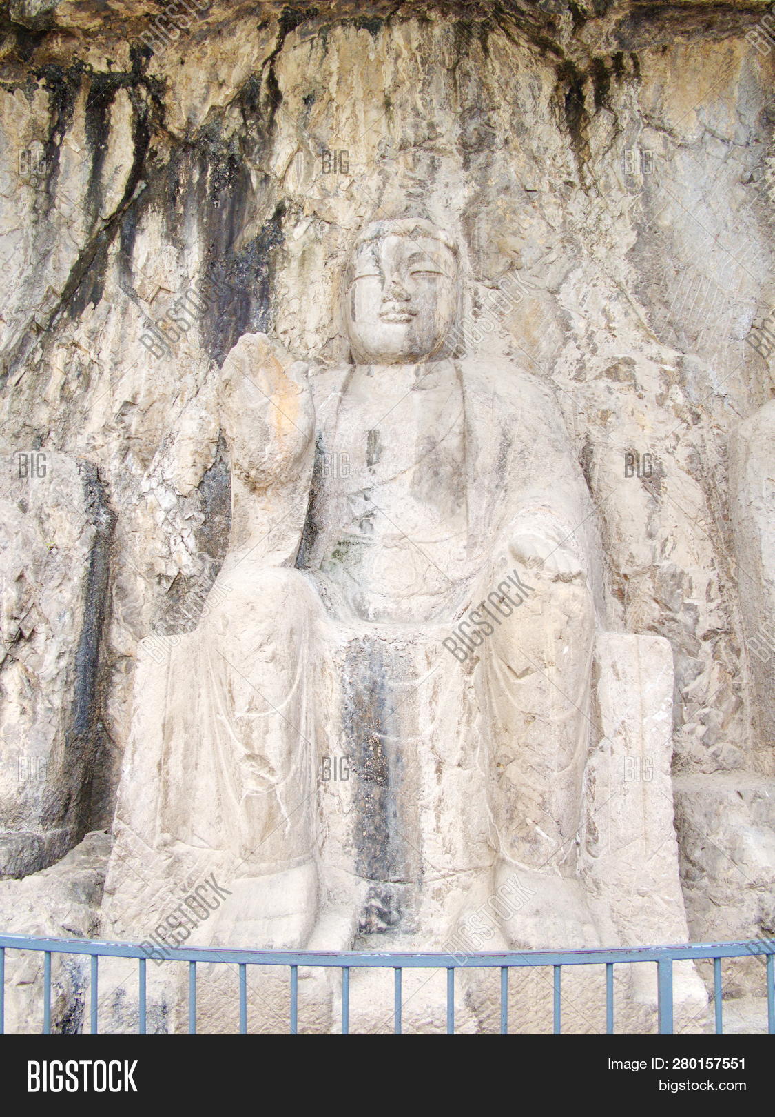 Luoyang Longmen Image & Photo (Free Trial) | Bigstock