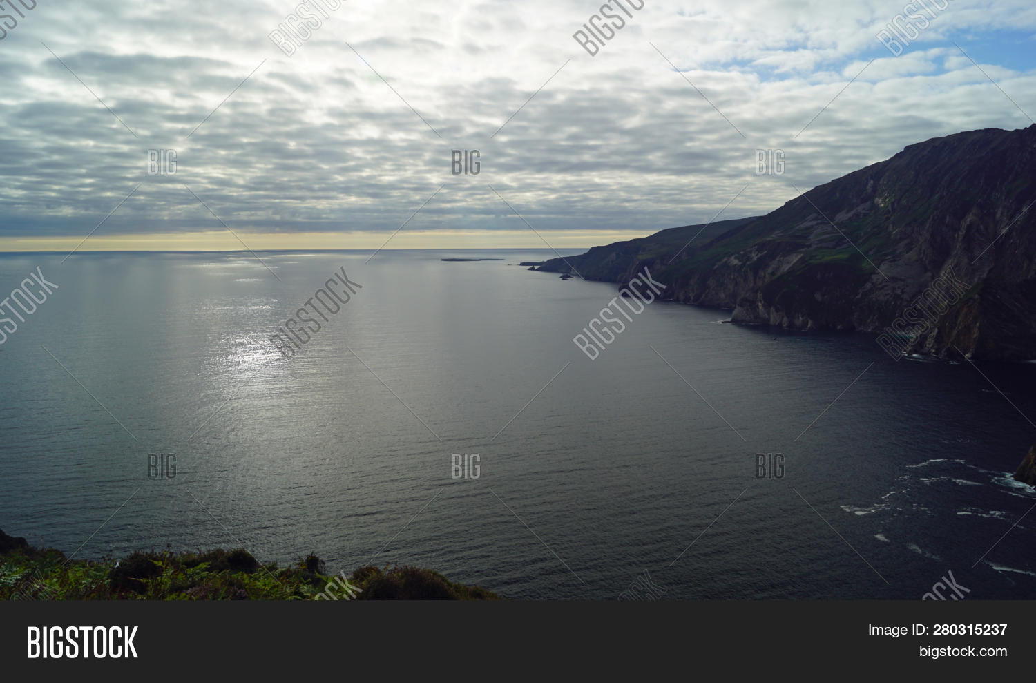 Slieve League Cliffs Image & Photo (Free Trial) | Bigstock