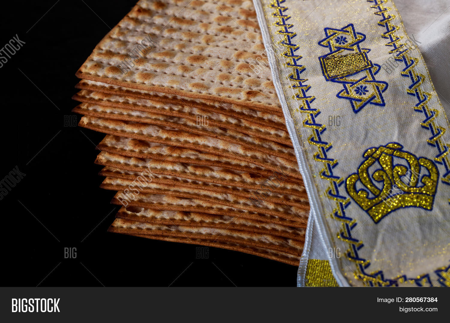 Passover Jewish Matzoh Image & Photo (Free Trial) | Bigstock