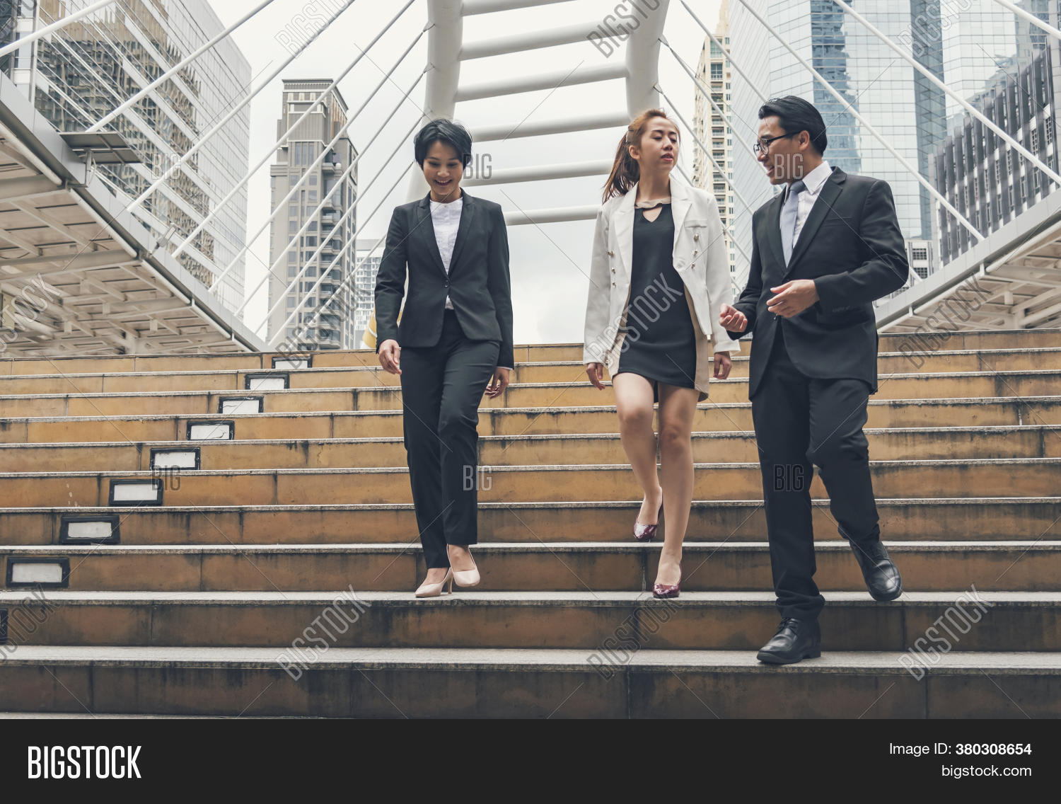 Crowd Business People Image & Photo (Free Trial) | Bigstock