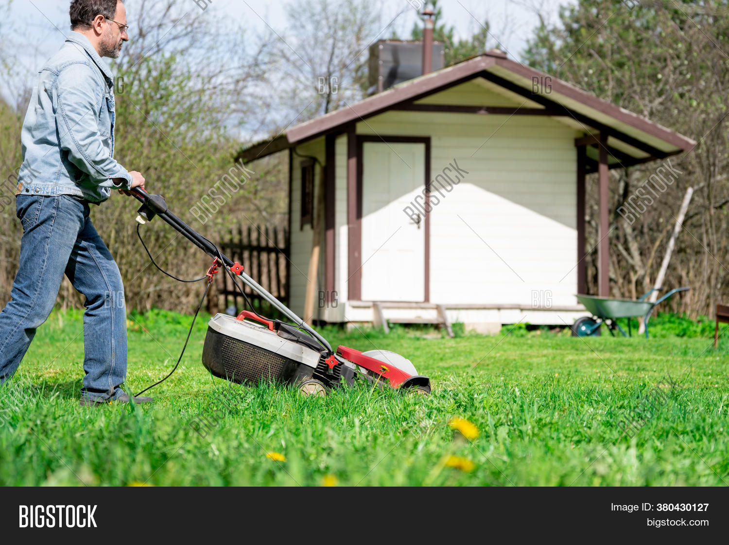 Man Cutting Grass Lawn Image & Photo (Free Trial) | Bigstock