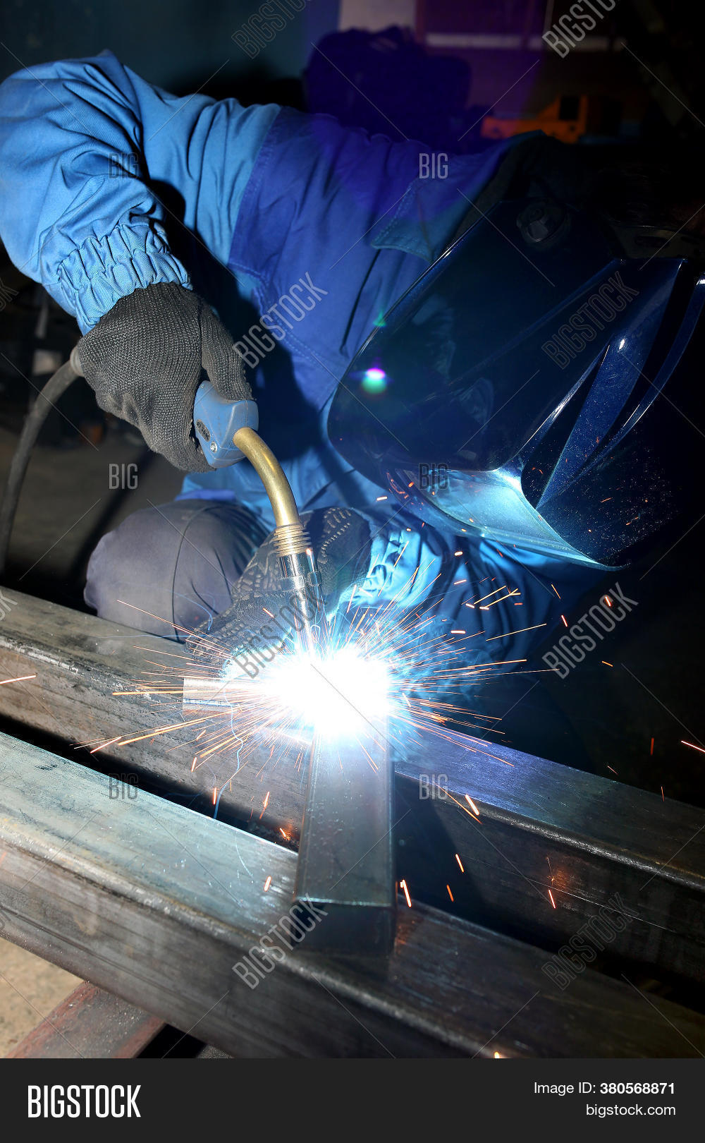 Welding. Electric Arc Image & Photo (Free Trial) | Bigstock