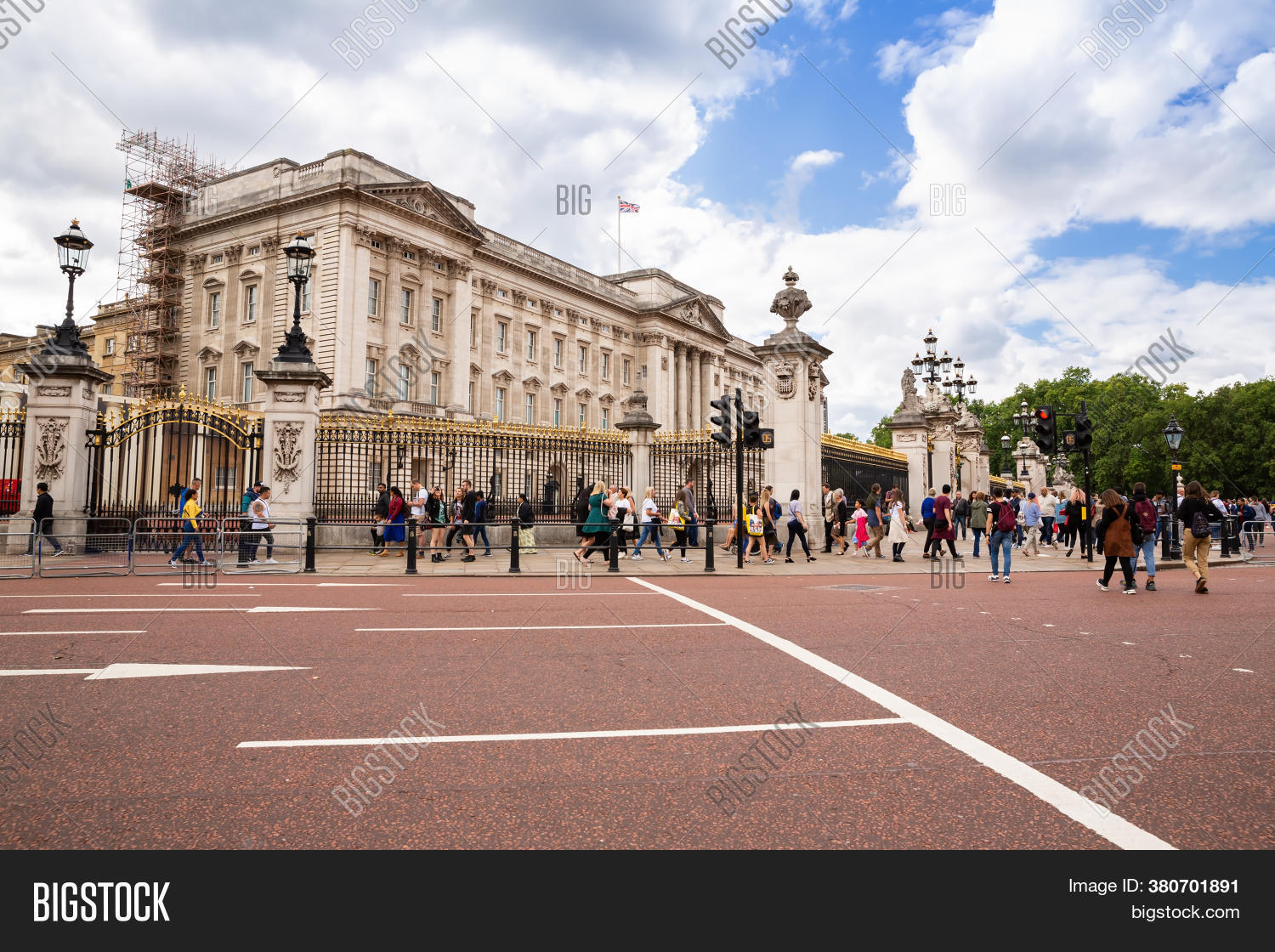 London, Uk - August 8 Image & Photo (Free Trial) | Bigstock