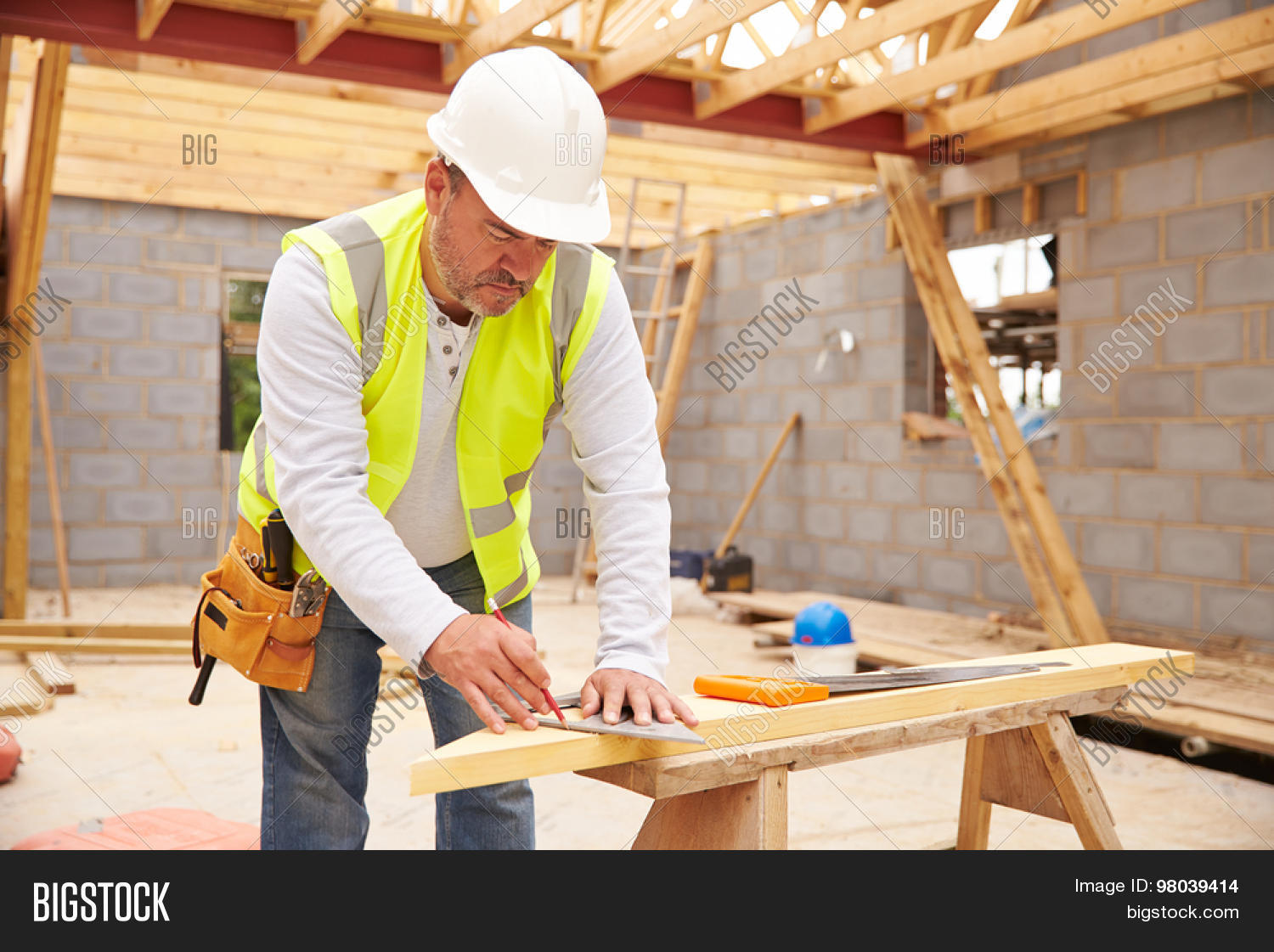 Carpenter Cutting Image & Photo (Free Trial) | Bigstock