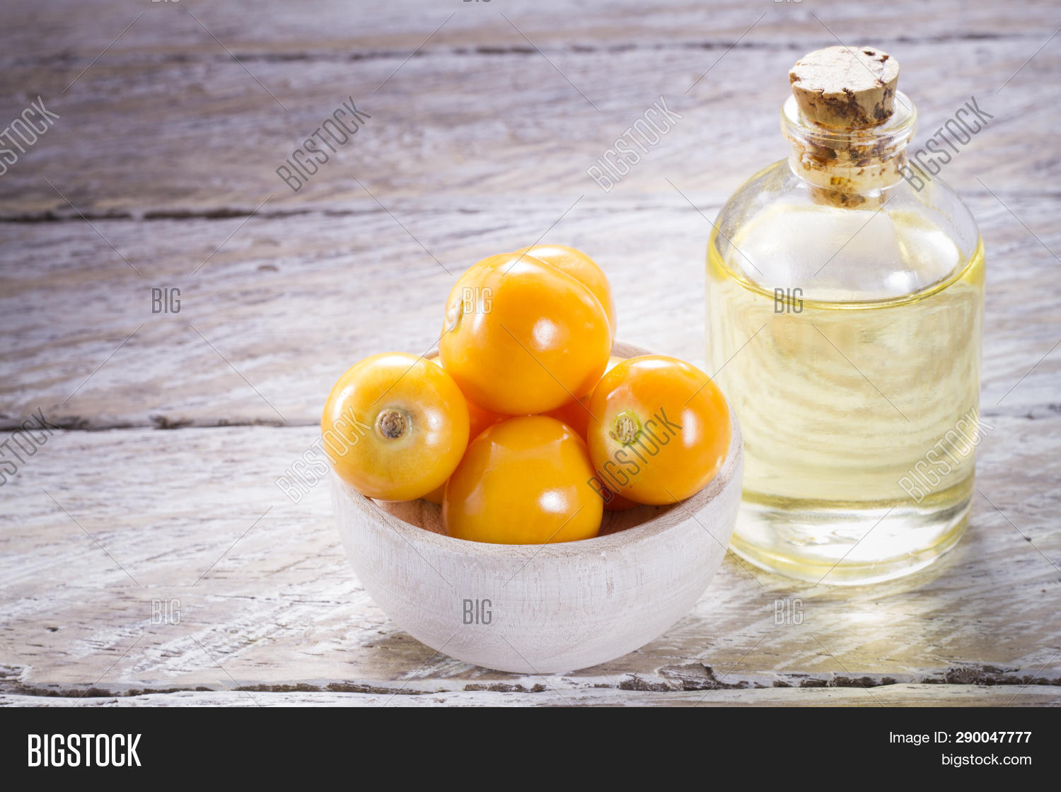 Imagen y foto Fruit Uchuva, (prueba gratis) | Bigstock