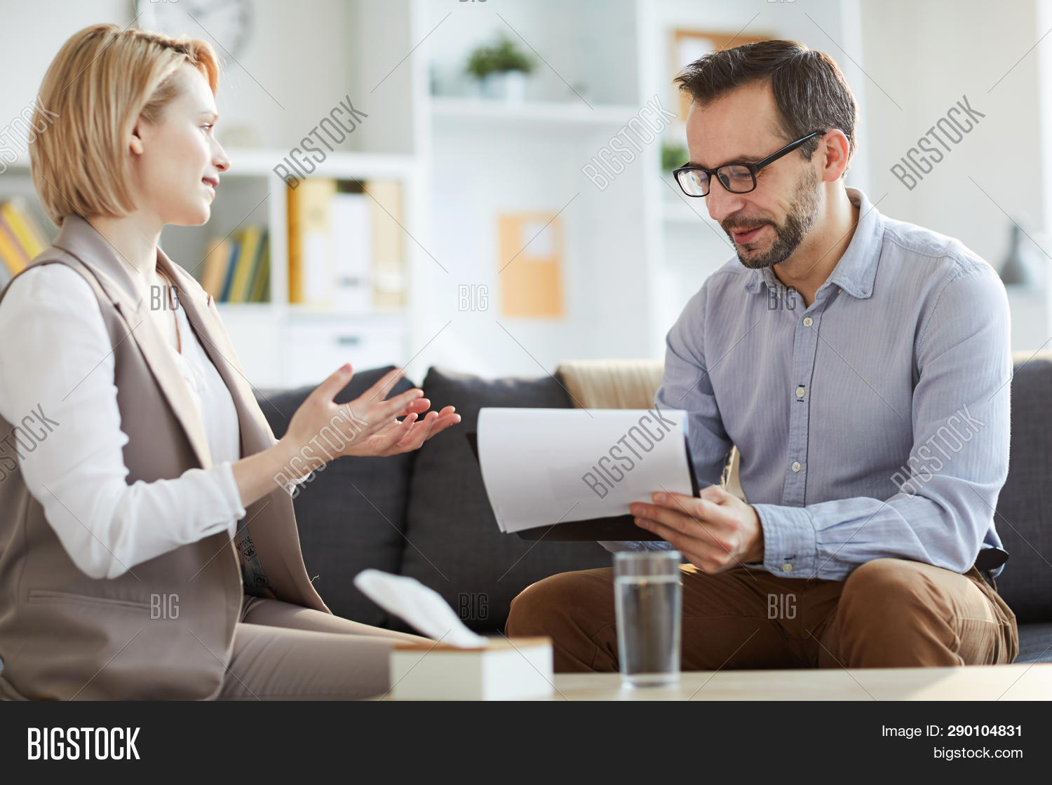 Young Woman Explaining Image & Photo (Free Trial) | Bigstock