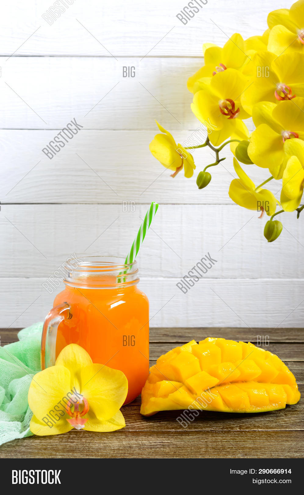 Mango Smoothie Glass Image & Photo (Free Trial) | Bigstock