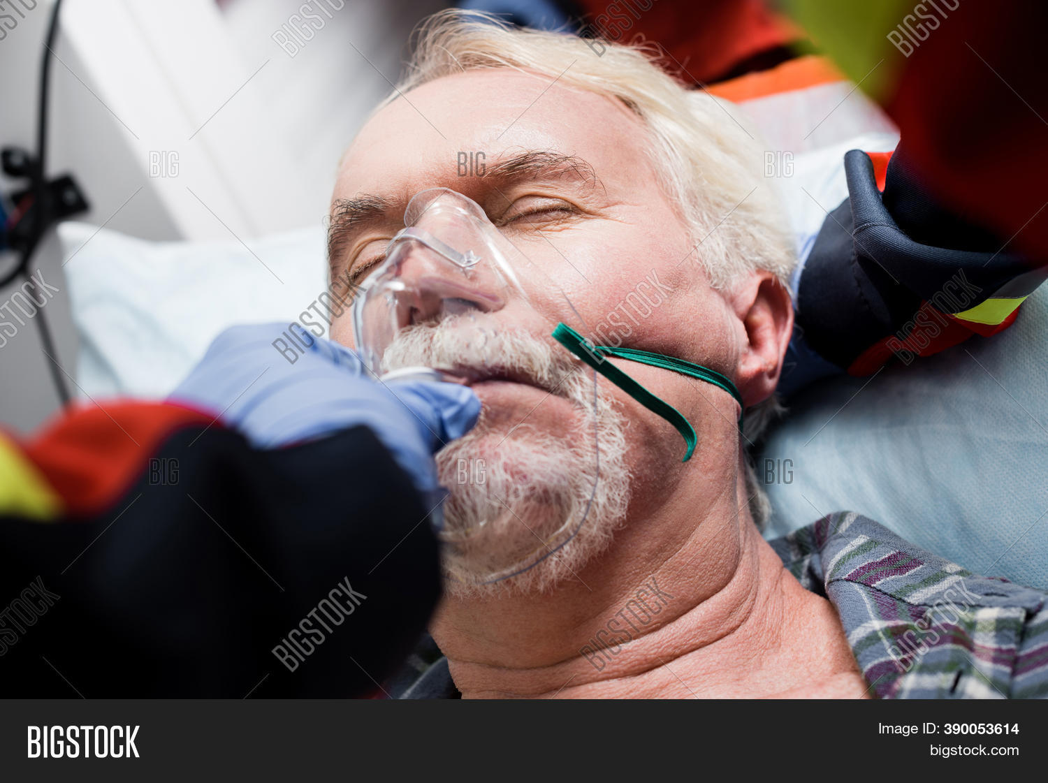 Focus Paramedic Image & Photo (Free Trial) | Bigstock