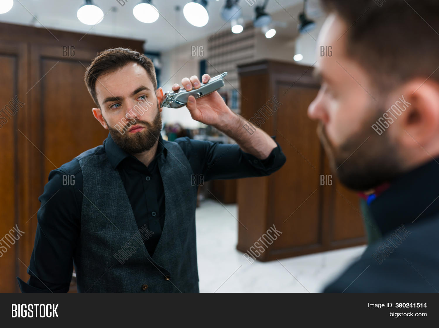 Barber Master Trimmed Image & Photo (Free Trial) | Bigstock