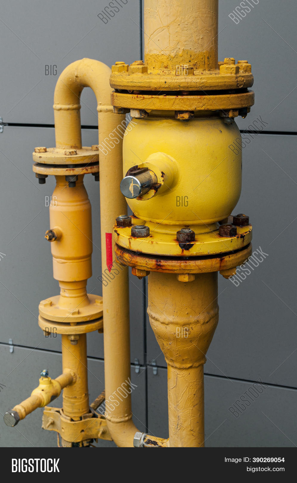 Yellow Pipes Gas Image & Photo (Free Trial) | Bigstock