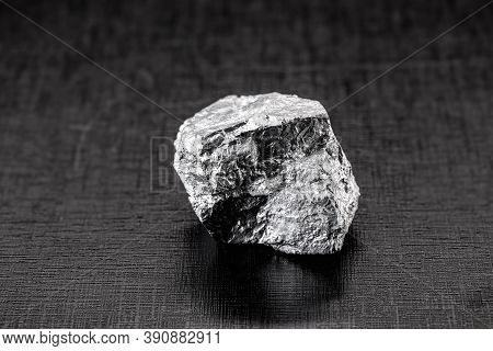 Palladium Chemical Image & Photo (Free Trial) | Bigstock