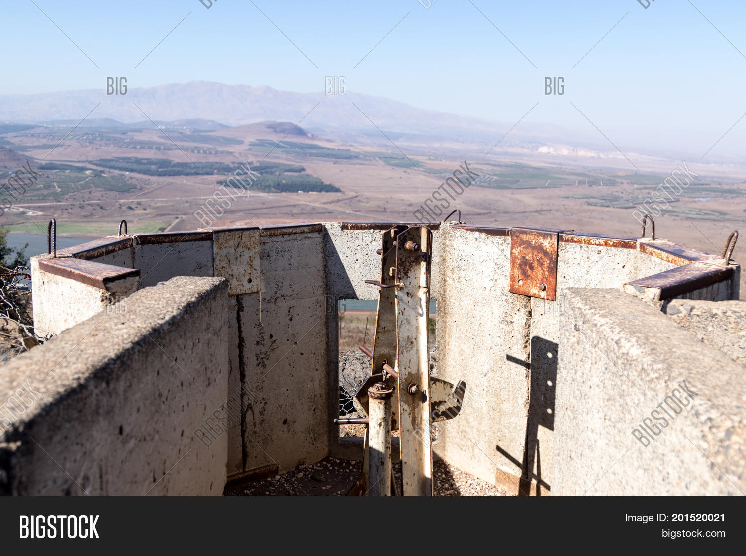 Destroyed Battle Tower Image & Photo (Free Trial) | Bigstock
