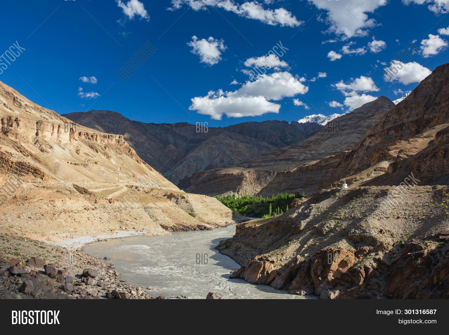 Landscape Indus Valley Image & Photo (Free Trial) | Bigstock