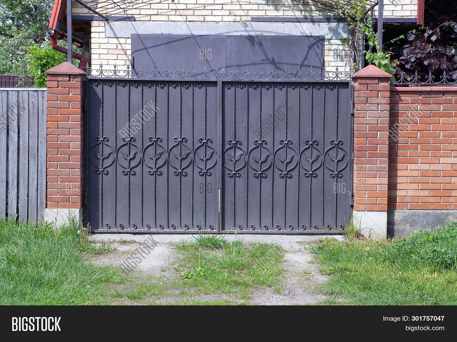 Brown Metal Gate Image & Photo (Free Trial) | Bigstock