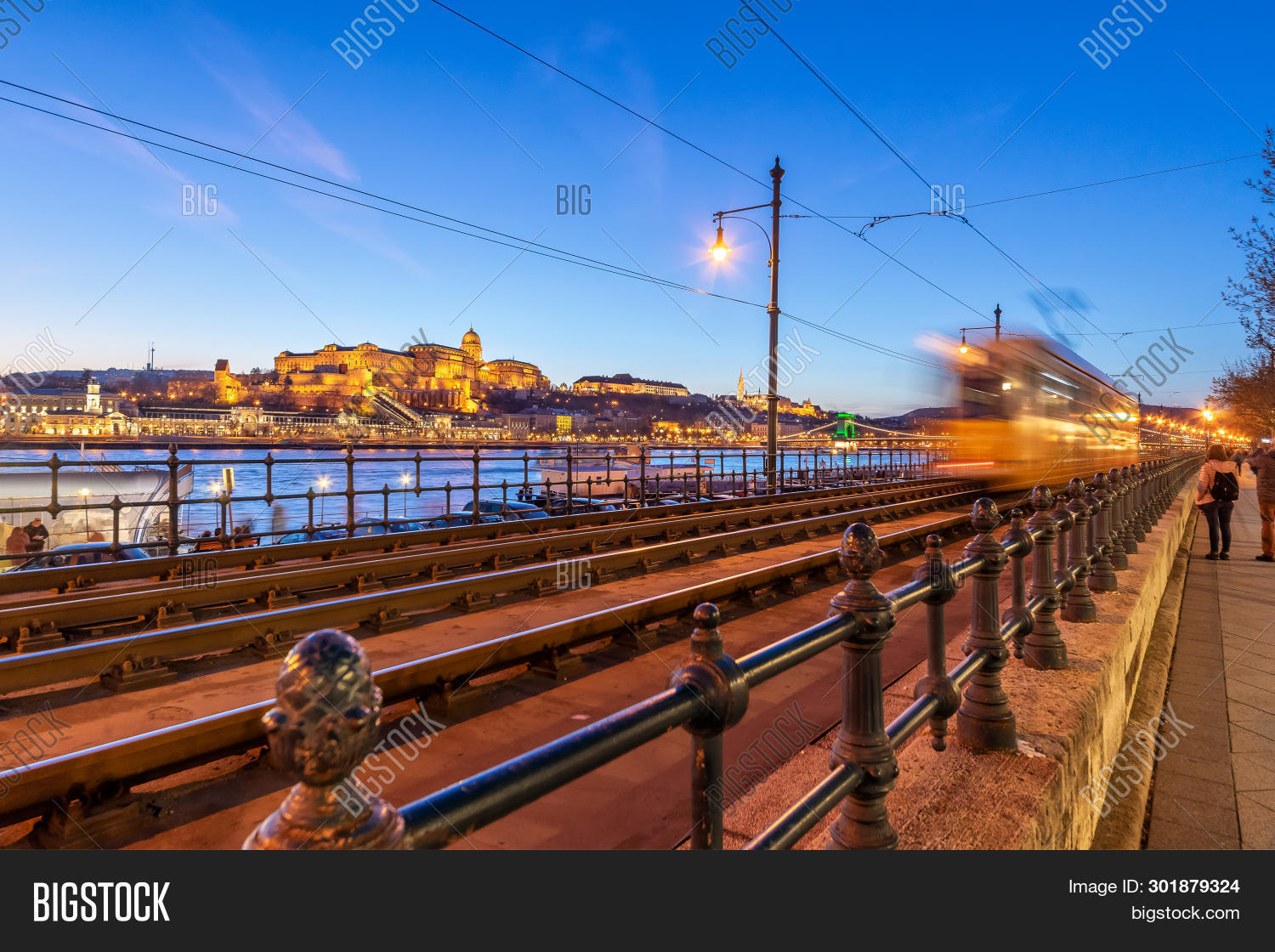 Promenade Extends Image & Photo (Free Trial) | Bigstock