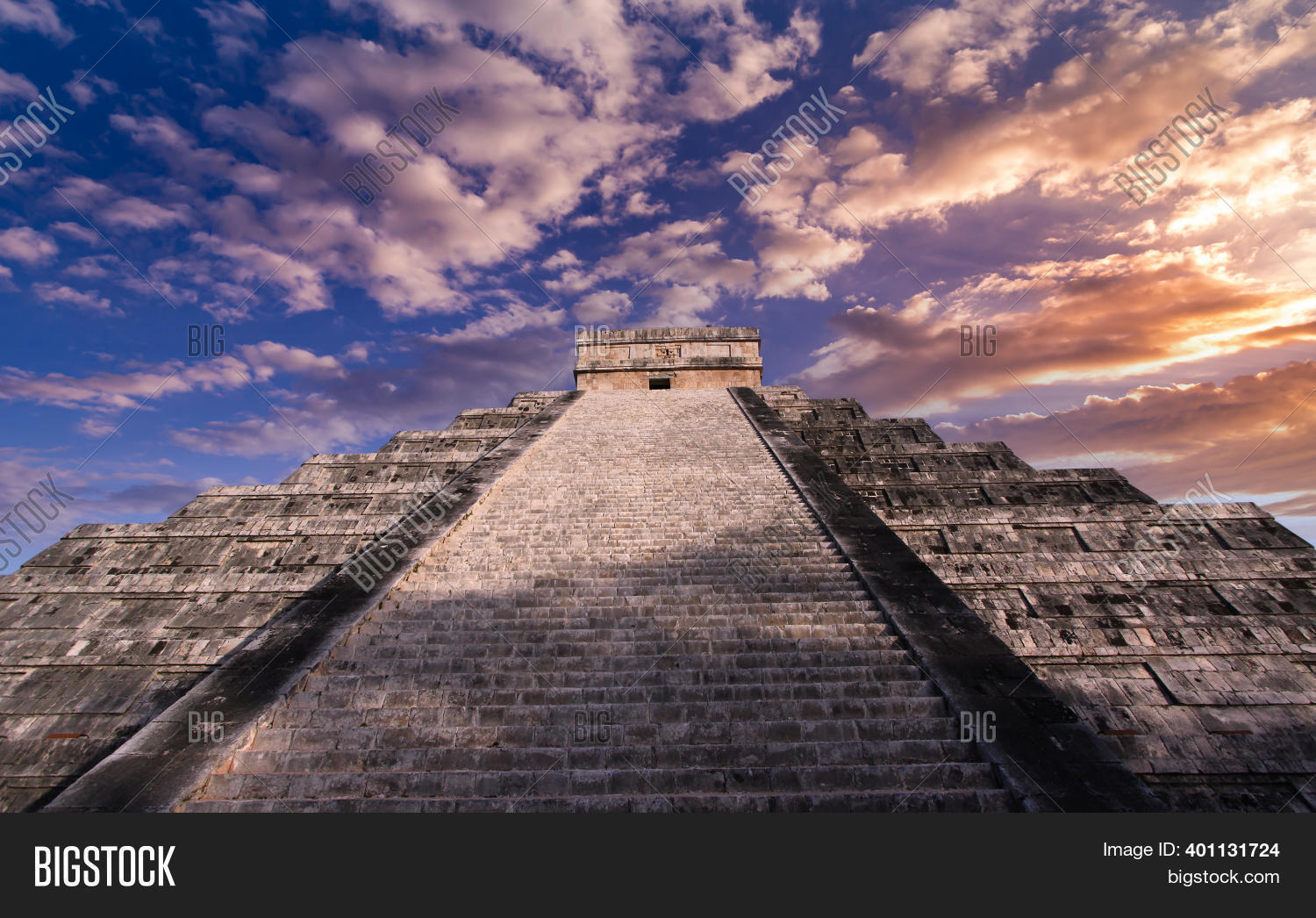 Pyramid Chichen Itza, Image & Photo (Free Trial) | Bigstock
