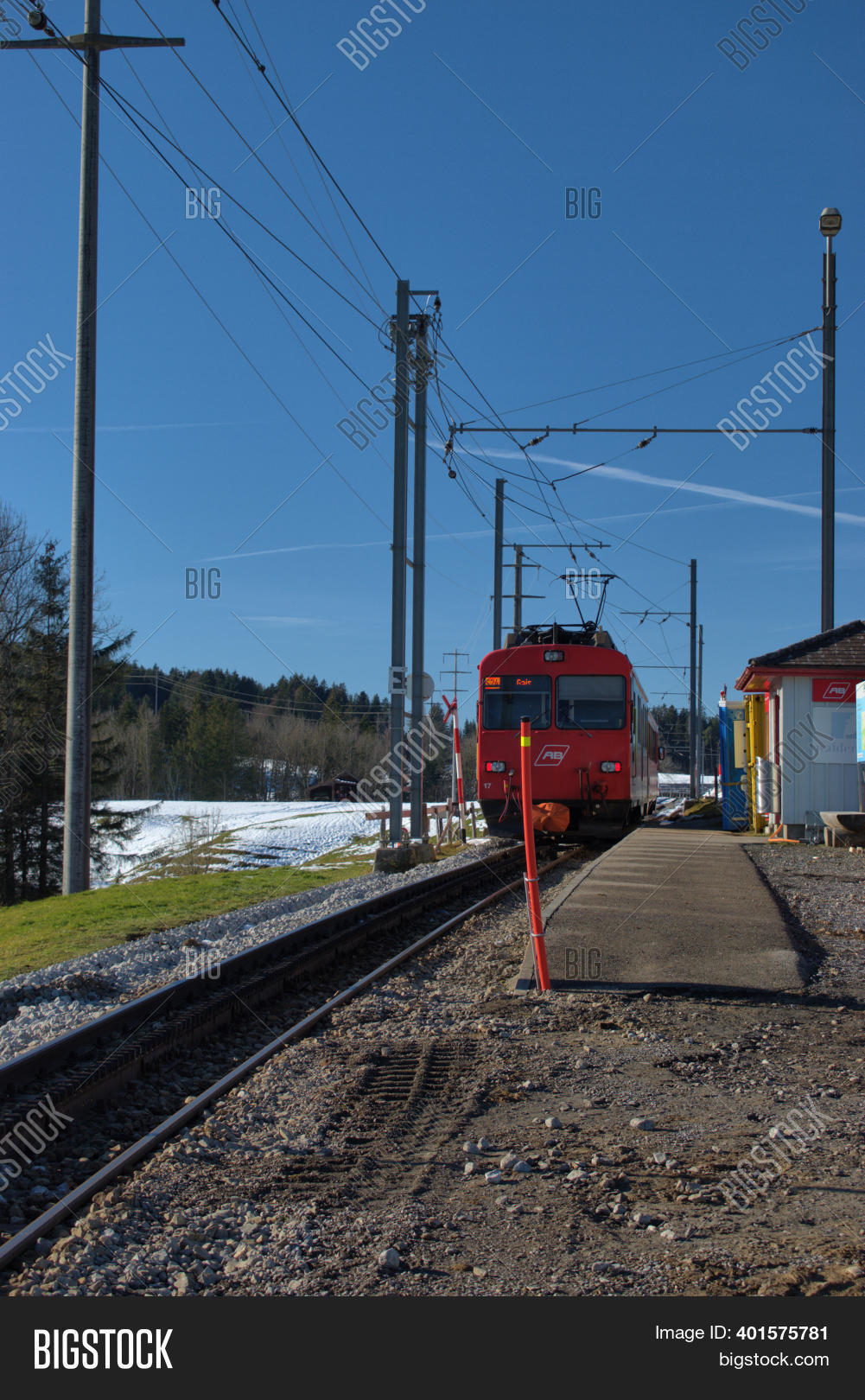 Train Arriving Station Image & Photo (Free Trial) | Bigstock