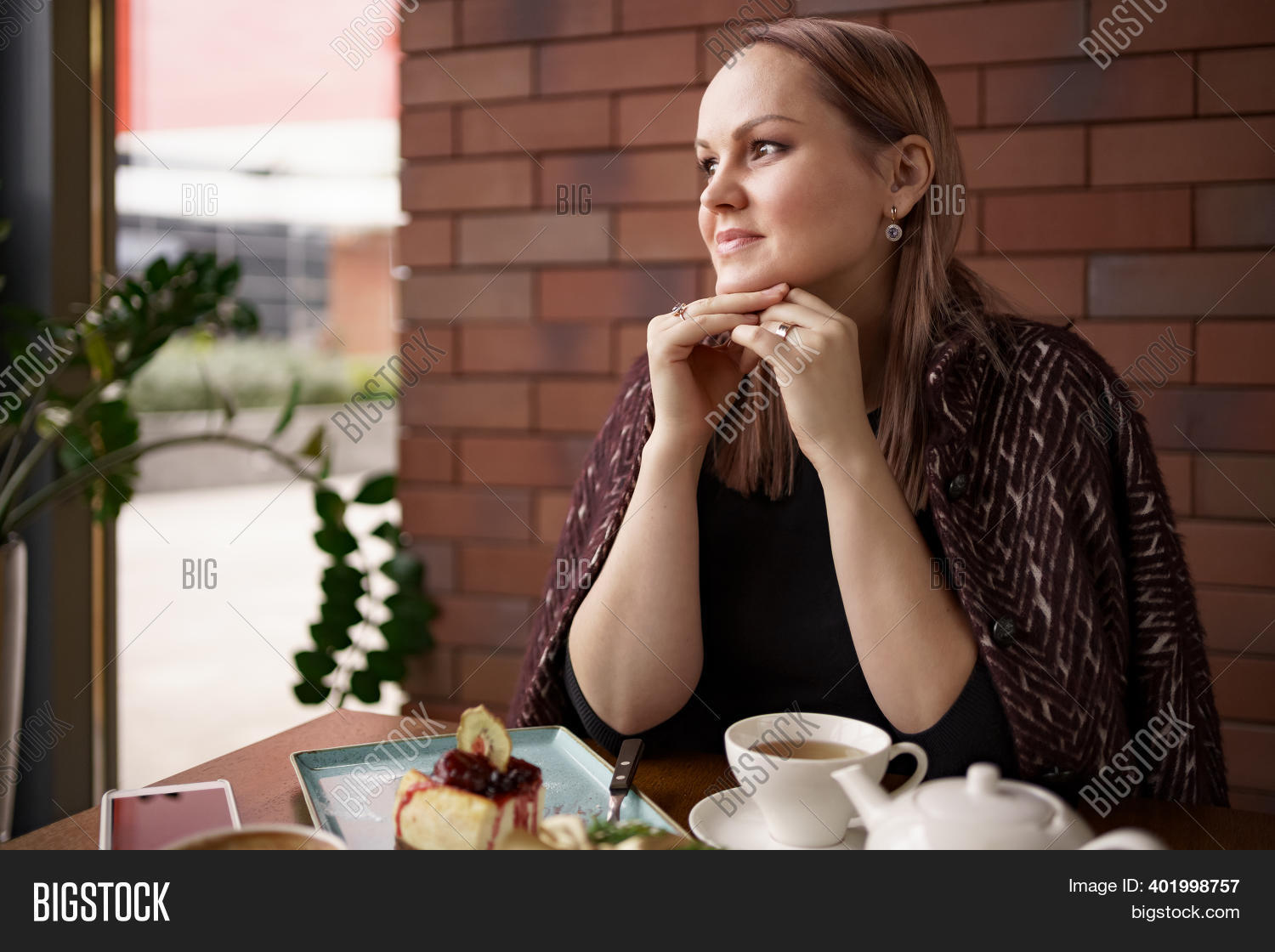 Close- Portrait Image & Photo (Free Trial) | Bigstock