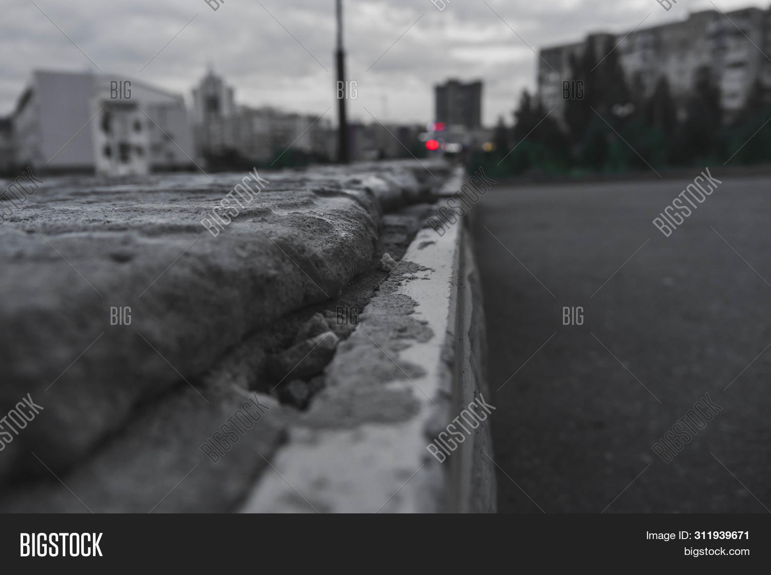 Curb Painted White Image & Photo (Free Trial) | Bigstock