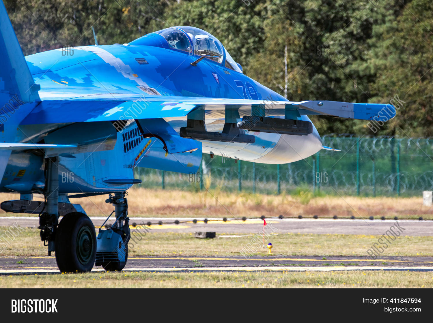 Sukhoi Su-27 Flanker Image & Photo (Free Trial) | Bigstock