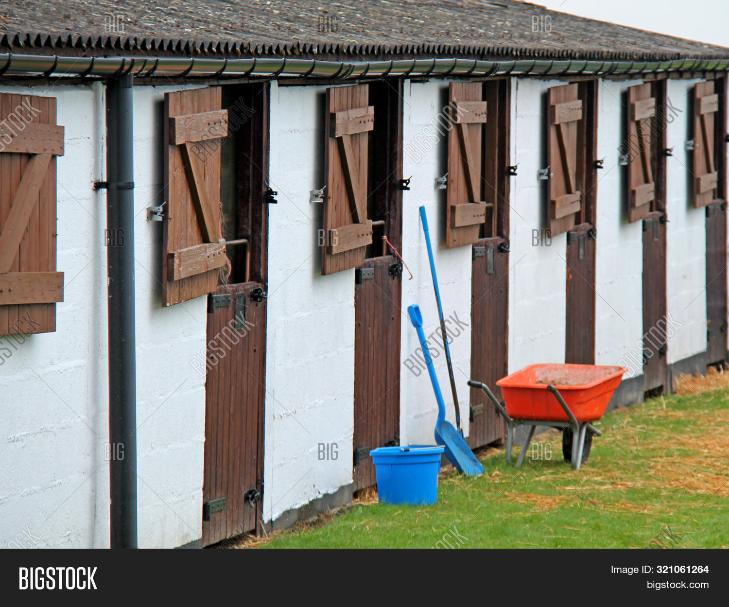 Wheelbarrow Tools Image & Photo (Free Trial) | Bigstock