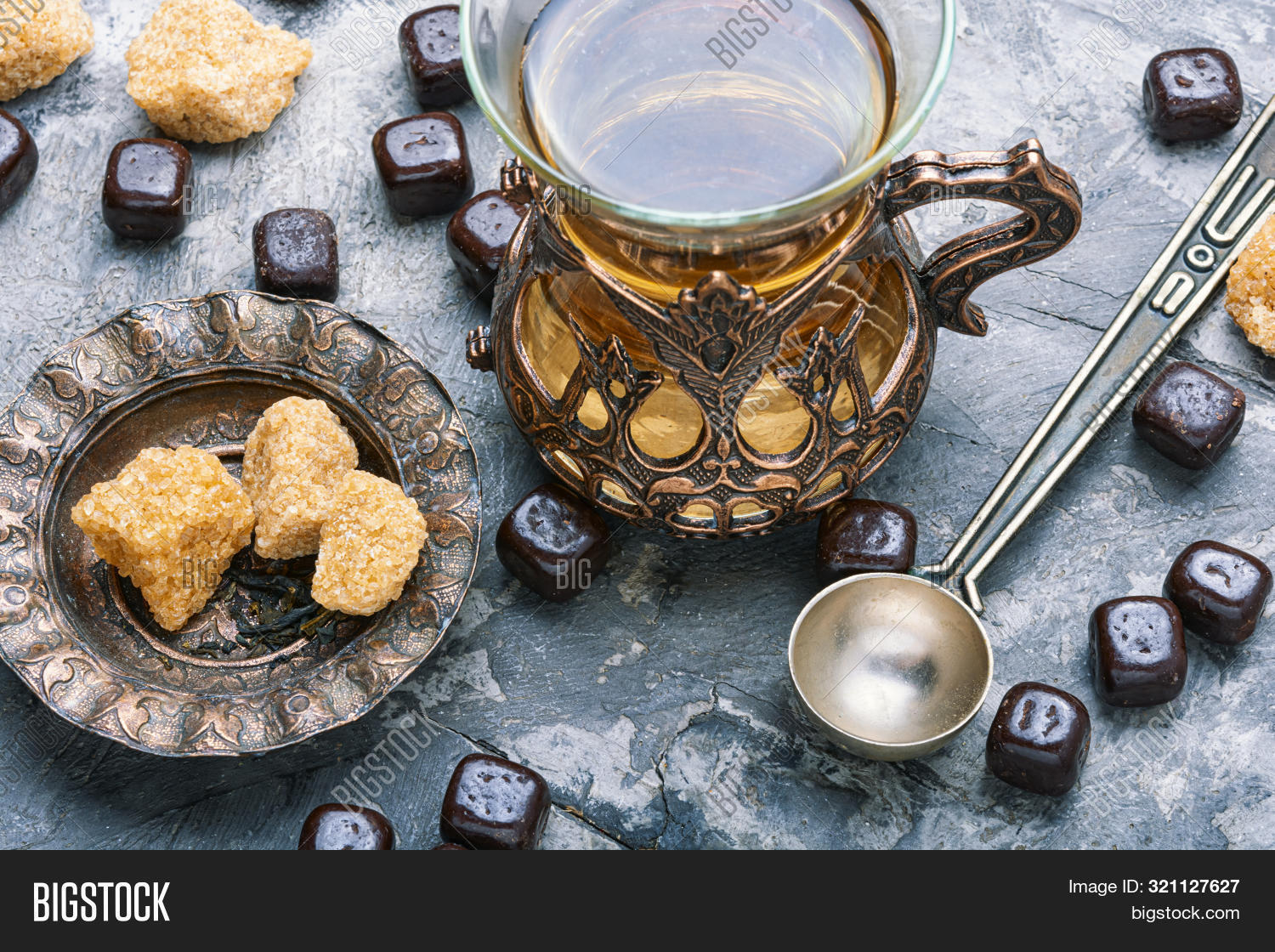 Traditional Arabic Tea Image & Photo (Free Trial) | Bigstock