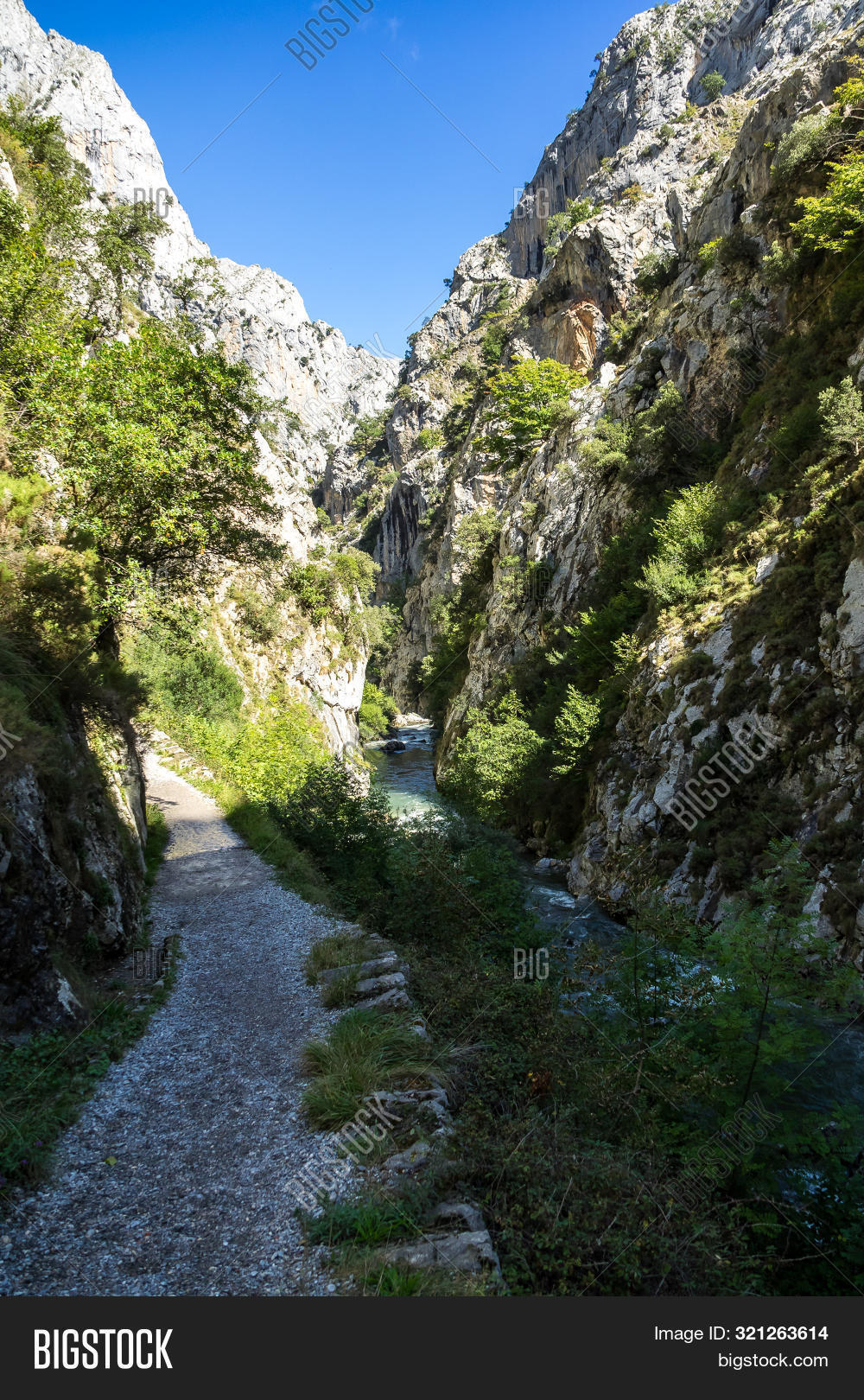 Cares Trail, Garganta Image & Photo (Free Trial) | Bigstock