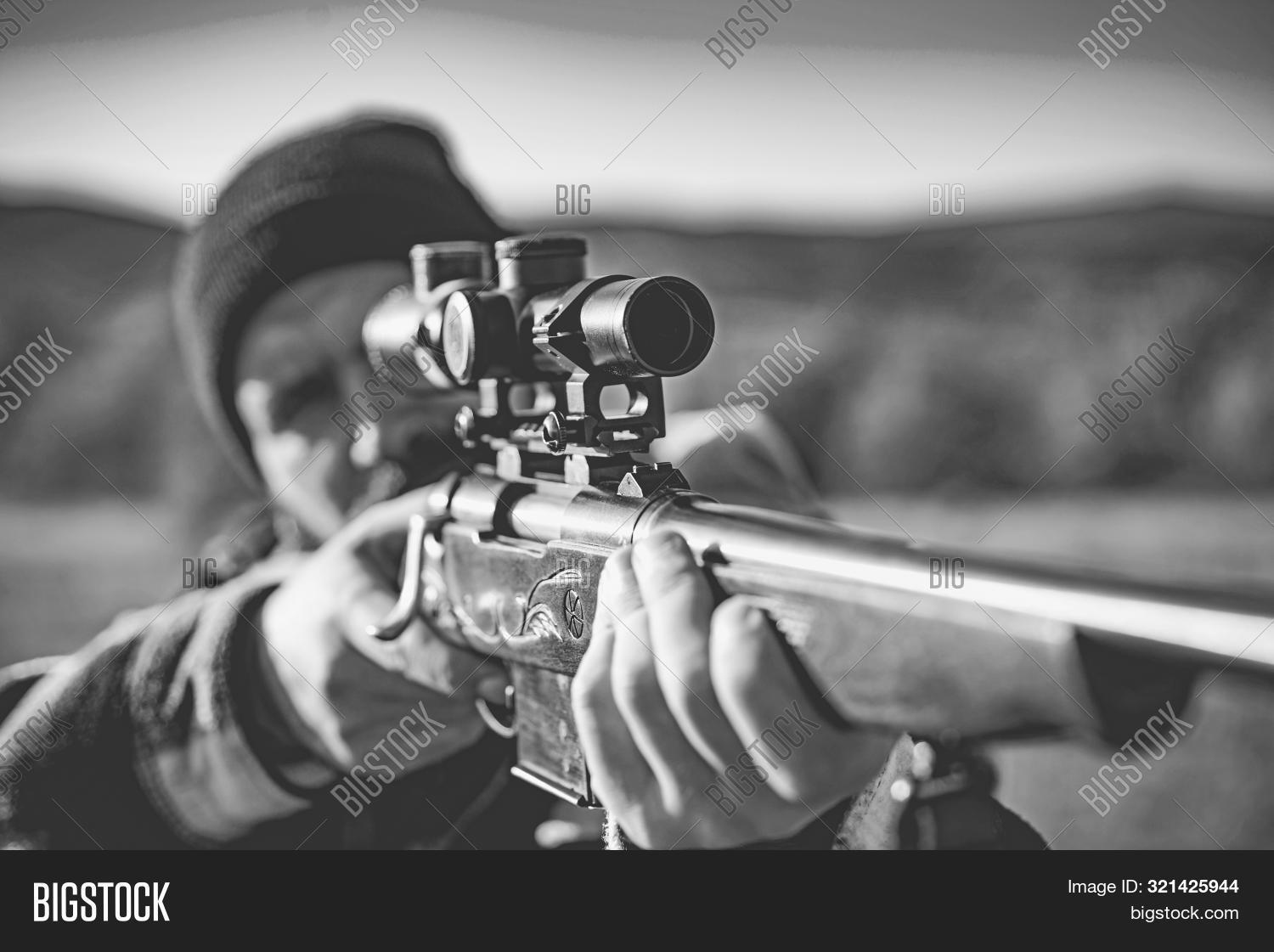 Hunter Powerful Rifle Image & Photo (Free Trial) | Bigstock