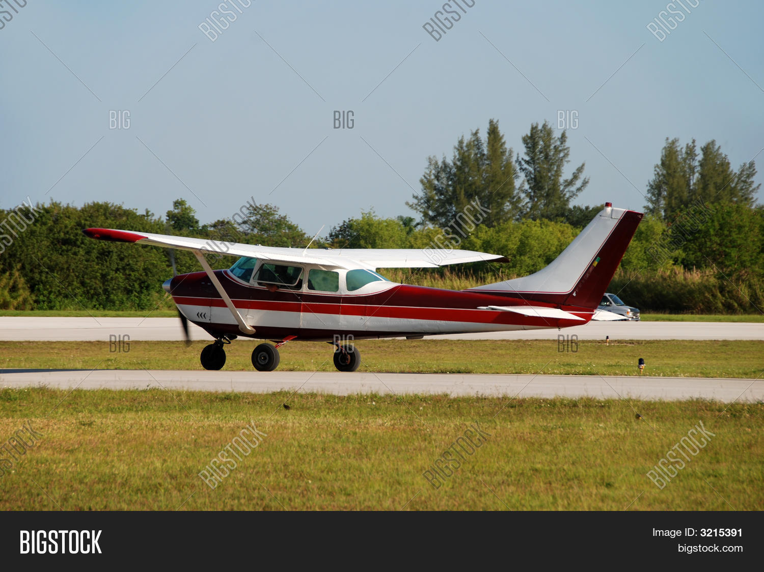 Small Private Airplane Image & Photo (Free Trial) | Bigstock