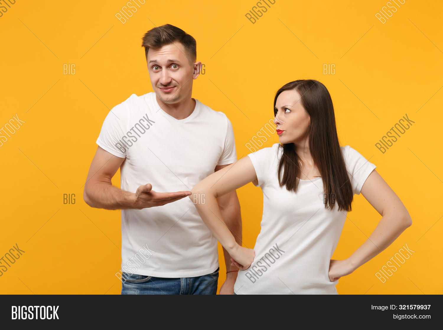 Perplexed Young Couple Image & Photo (Free Trial) | Bigstock